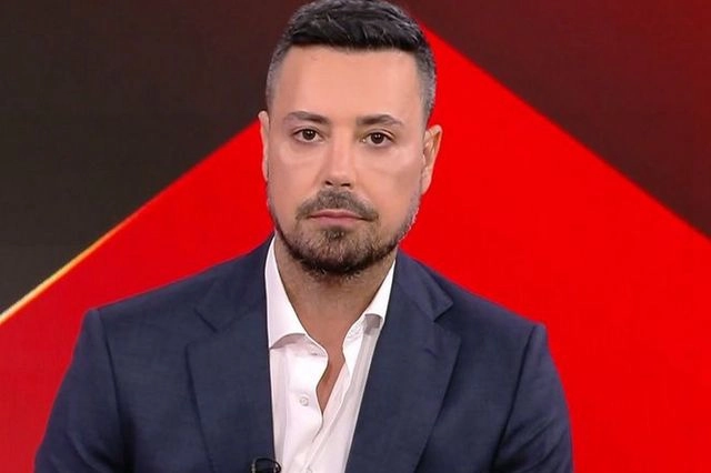Τέλος ο Πέτρος Κουσουλός - Fanpage